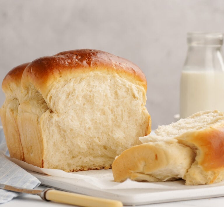 Soft and Fluffy Milk Bread (with a secret ingredient to keep it soft ...