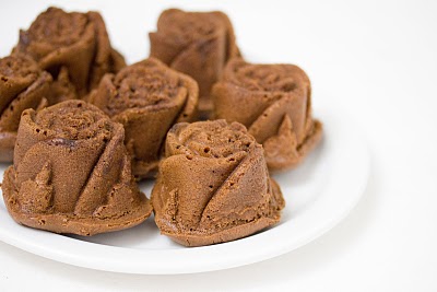 Chocolate Mochi Roses - Kirbie's Cravings