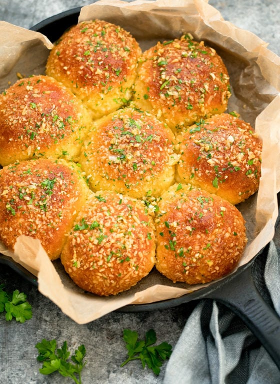 Keto Garlic Rolls - Kirbie's Cravings