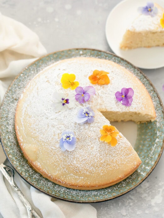 Water Cake (No Eggs, Butter or Milk) - Kirbie's Cravings