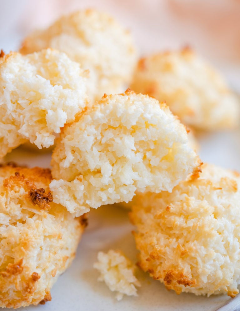 Coconut Macaroons (3 Ingredients!) - Kirbie's Cravings