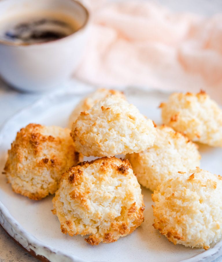 Coconut Macaroons (3 Ingredients!) - Kirbie's Cravings