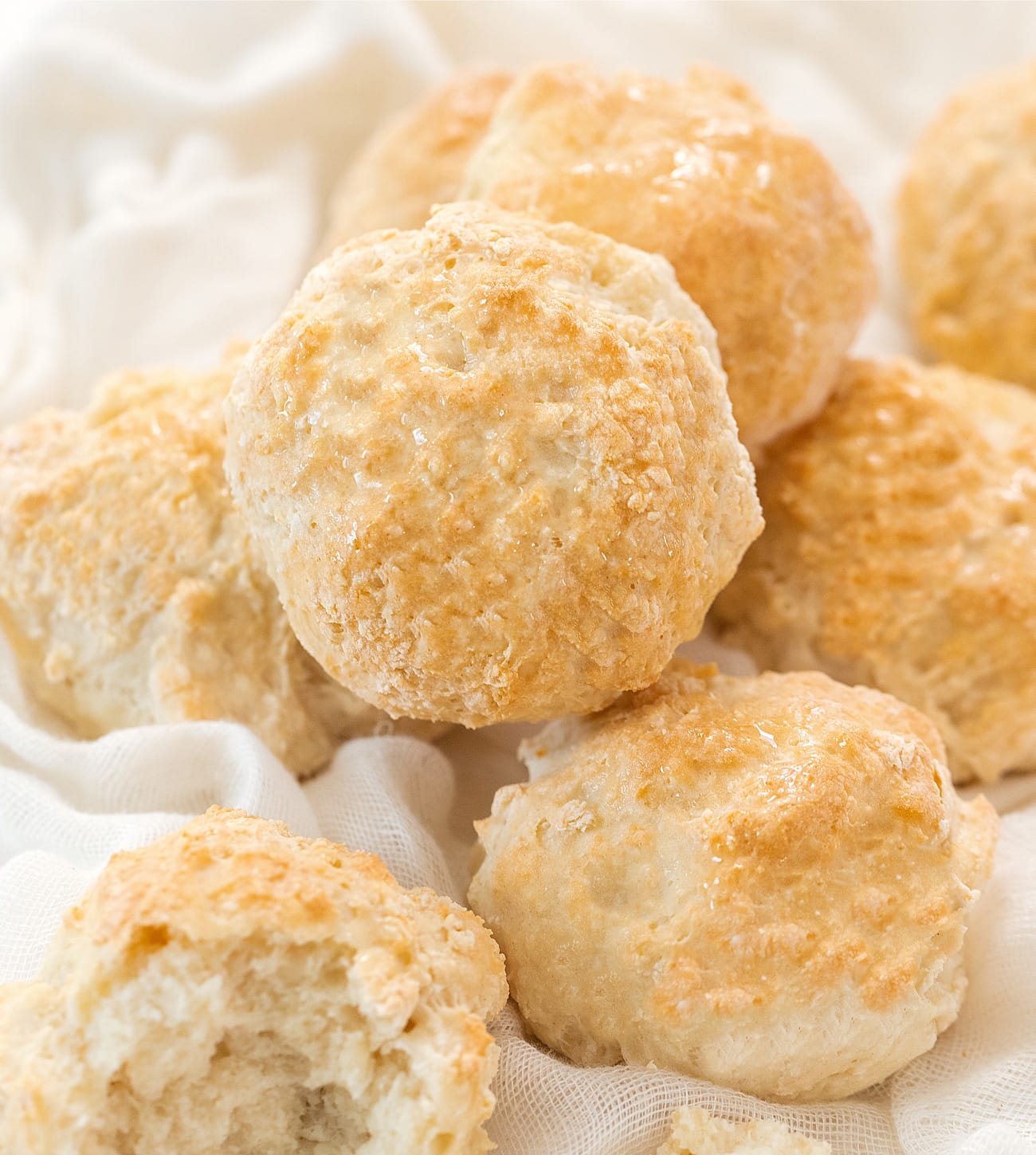 2 Ingredient Bread Rolls (No Yeast, Oil, Butter or Eggs) - Kirbie's ...