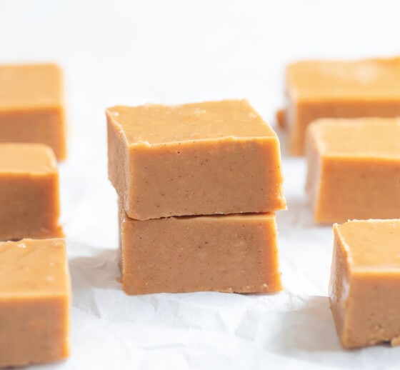 3 Ingredient Healthy Fudge (No Refined Sugar, Butter or Milk) - Kirbie ...