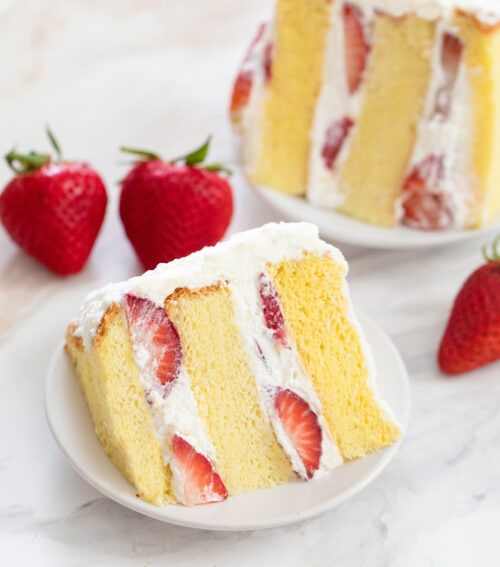 3 Ingredient Fluffy Sponge Cake (No Butter or Oil) - Kirbie's Cravings