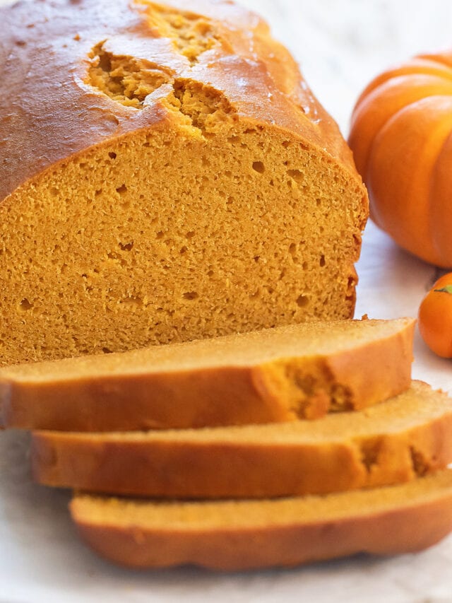 3 Ingredient Pumpkin Bread (No Eggs, Butter or Oil) - Kirbie's Cravings