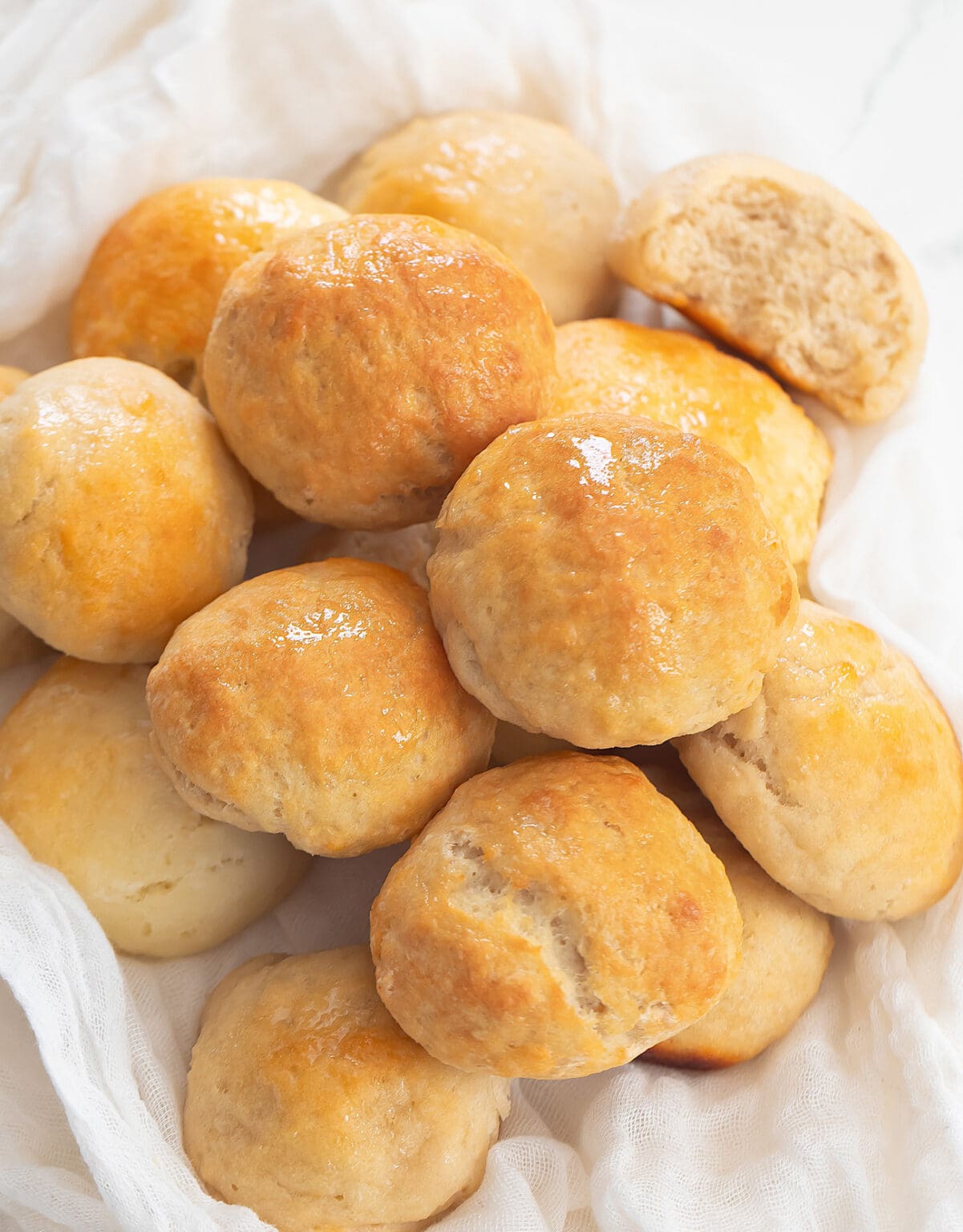 3 Ingredient Dinner Rolls (No Yeast or Eggs) - Kirbie's Cravings
