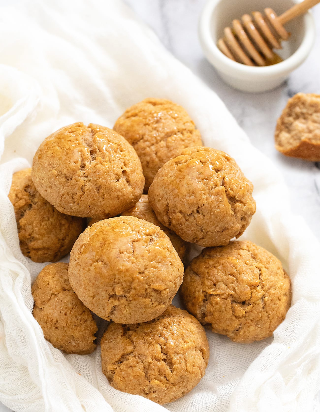 4 Ingredient Honey Bread Rolls (No Yeast, White Flour, Eggs, Butter or ...