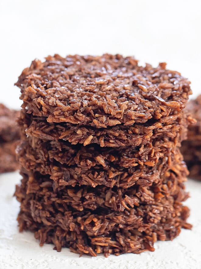 3 Ingredient Crispy Chocolate Coconut Cookies (No Flour, Eggs, Refined ...
