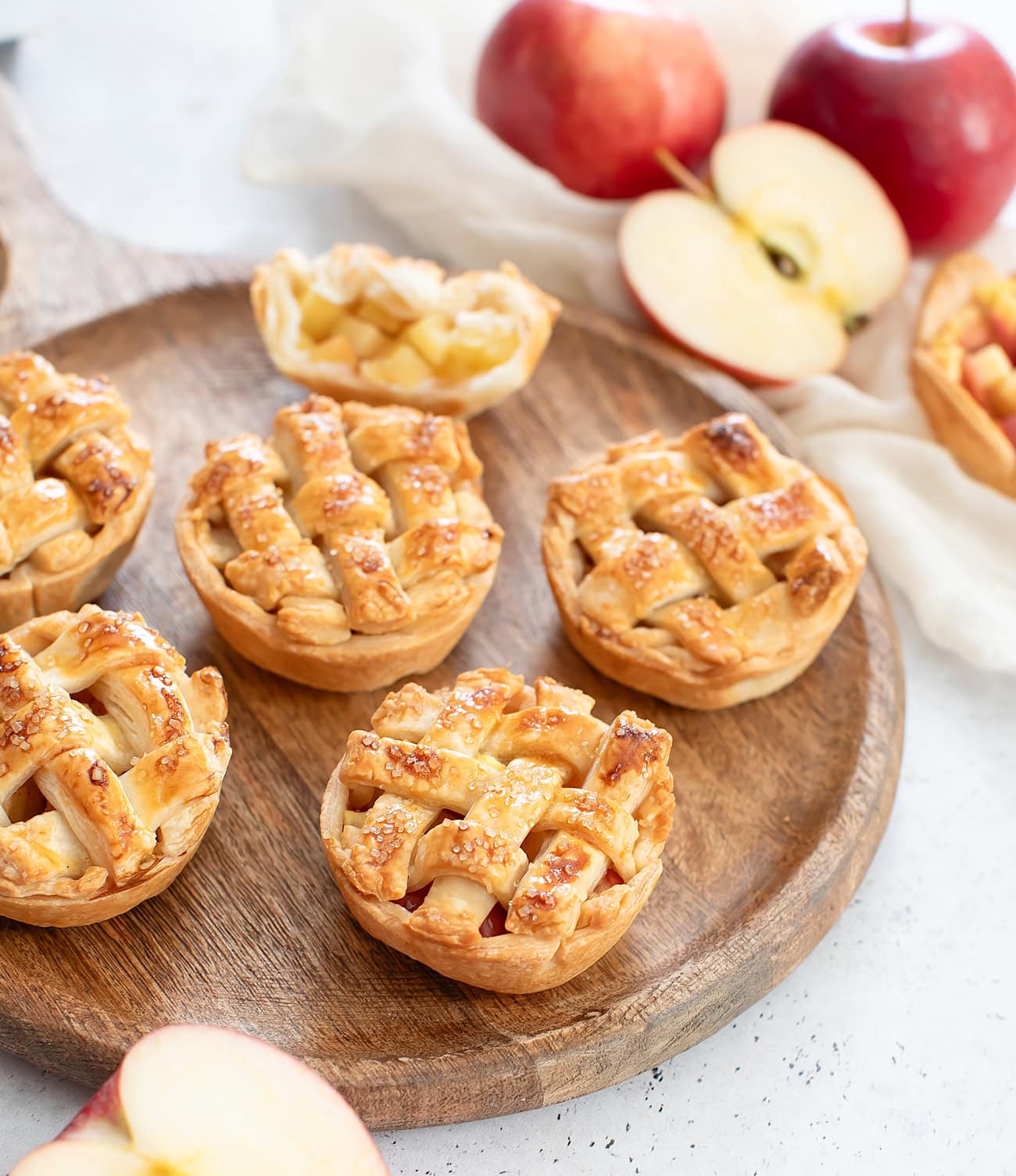 3 Ingredient Apple Pies - Kirbie's Cravings
