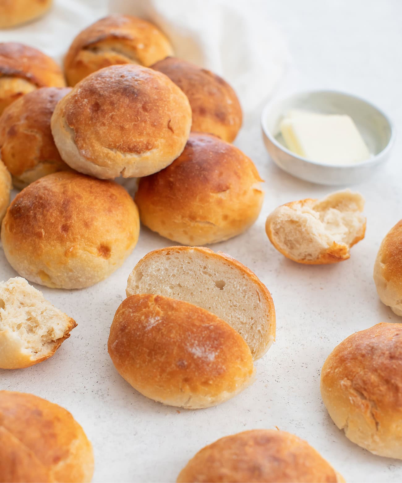 2 Ingredient Yogurt Bread Rolls (No Yeast, No Knead) - Kirbie's Cravings