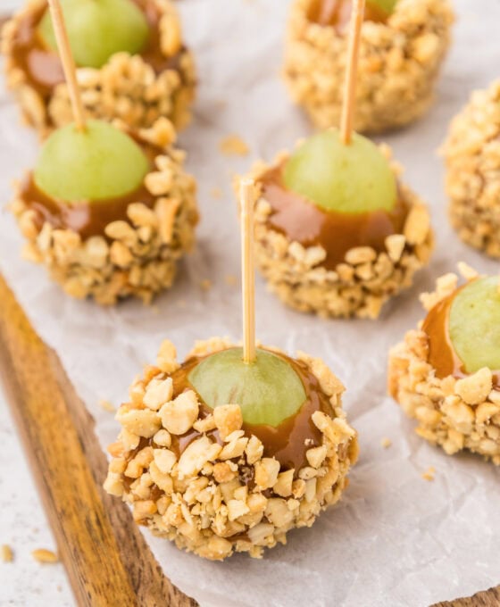 3 Ingredient Healthier Caramel Apple Grapes - Kirbie's Cravings