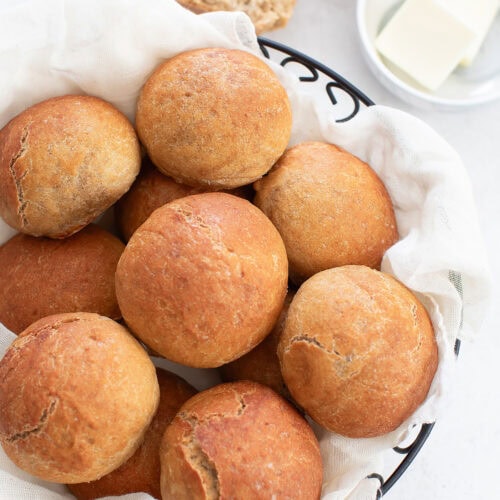 4 Ingredient Healthy Bread Rolls (No Yeast, No Knead) - Kirbie's Cravings