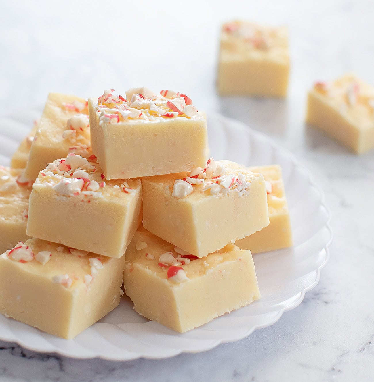 3 Ingredient Peppermint Fudge - Kirbie's Cravings
