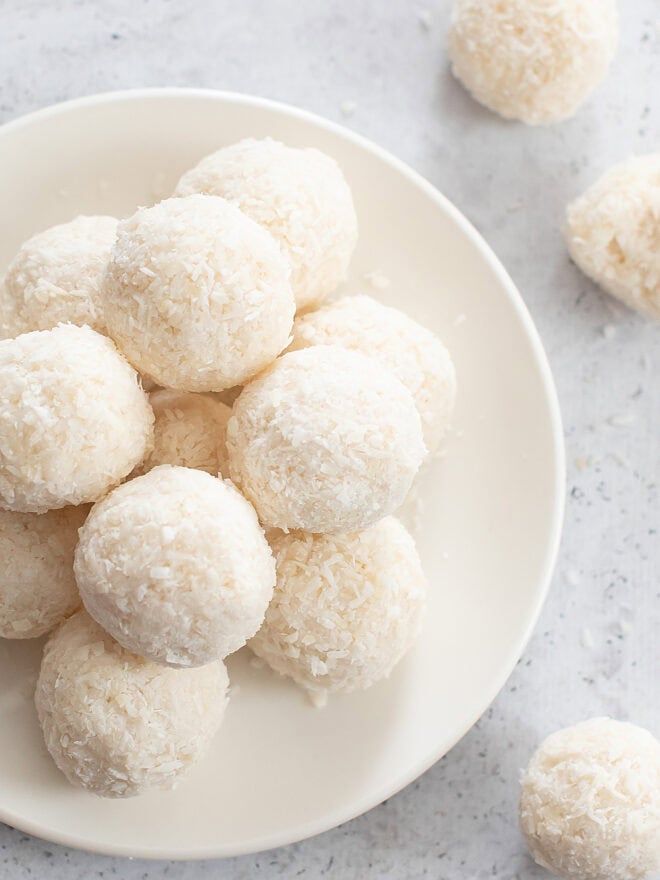 2 Ingredient No Bake Keto Coconut Balls - Kirbie's Cravings