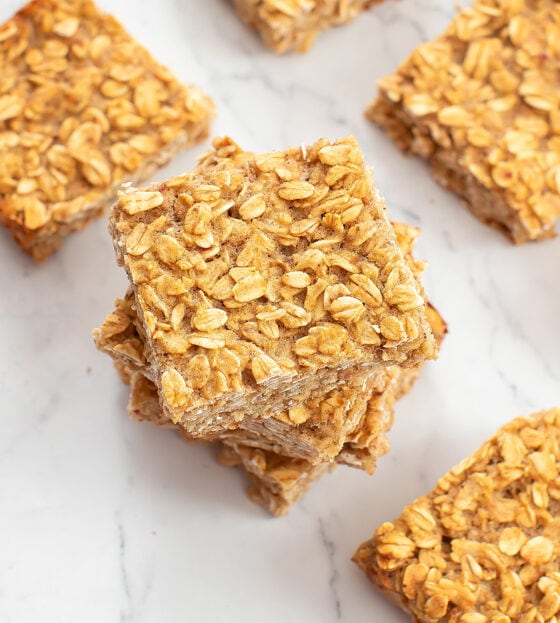 3 Ingredient Healthy Oatmeal Bars - Kirbie's Cravings
