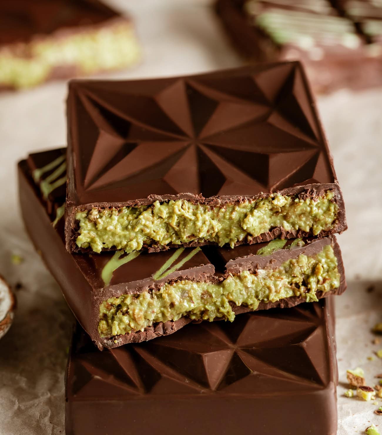 3 Ingredient Dubai Chocolate Bars - Kirbie's Cravings