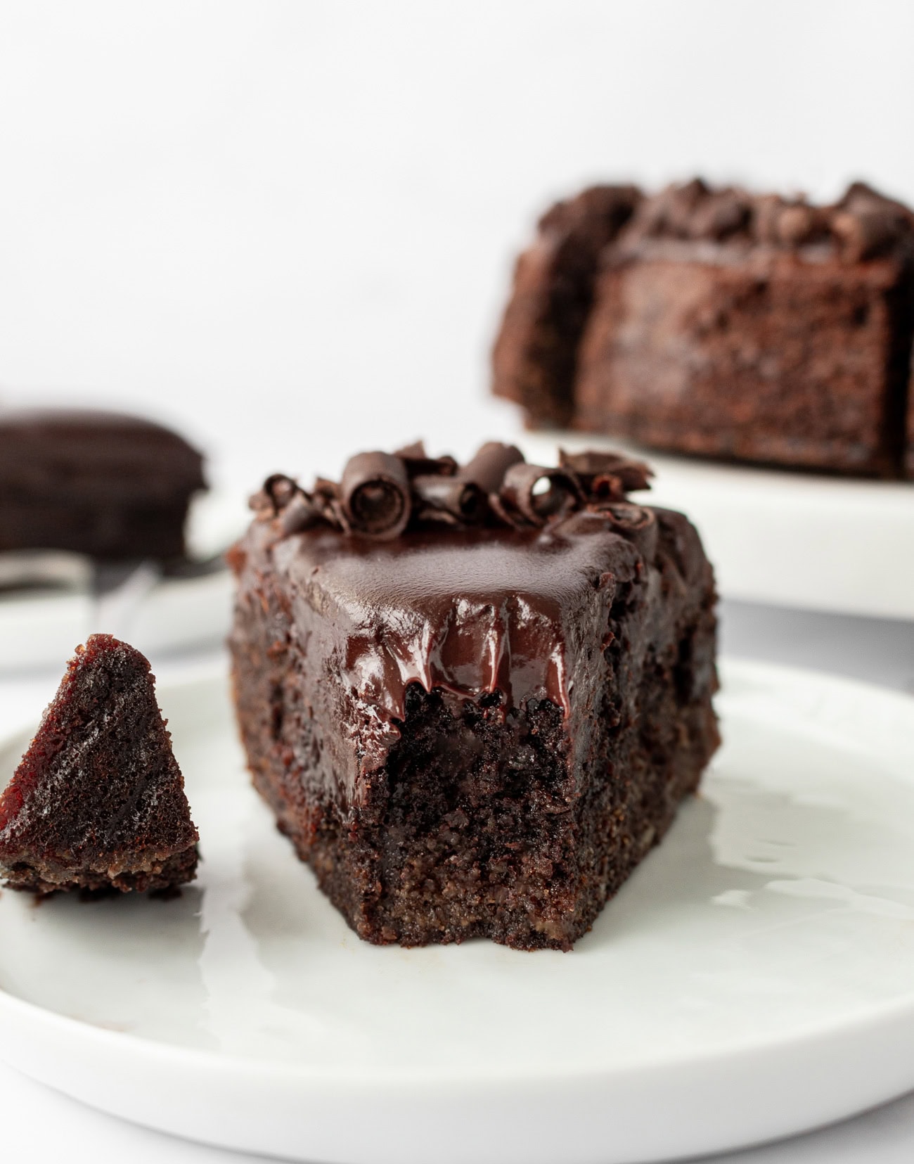 4 Ingredient Healthier Chocolate Cake (No Flour, Dairy, Refined Sugar ...