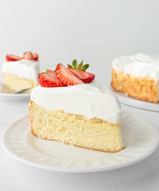 4 Ingredient Cloud Cake (No Flour, Dairy, Butter or Oil) - Kirbie's ...