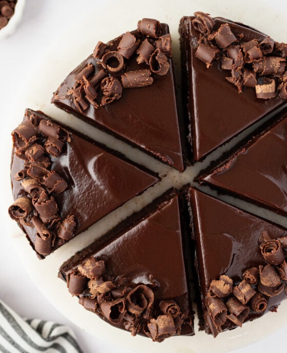 4 Ingredient Healthier Chocolate Cake (No Flour, Dairy, Refined Sugar ...