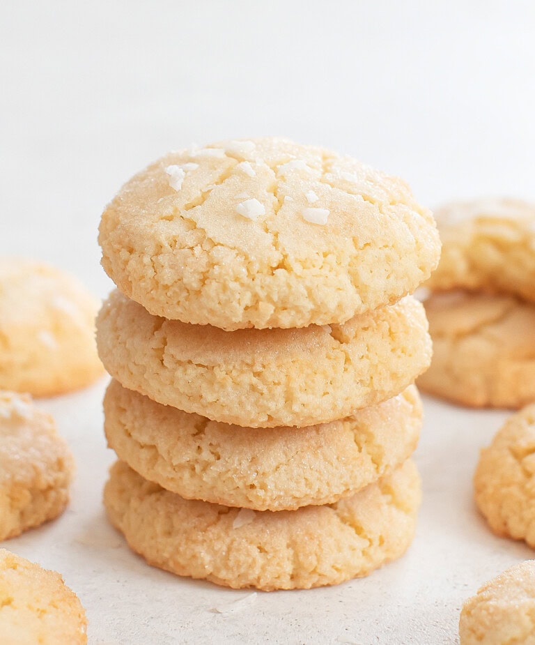 4 Ingredient Coconut Cloud Cookies (No Wheat Flour, Dairy, Butter or ...