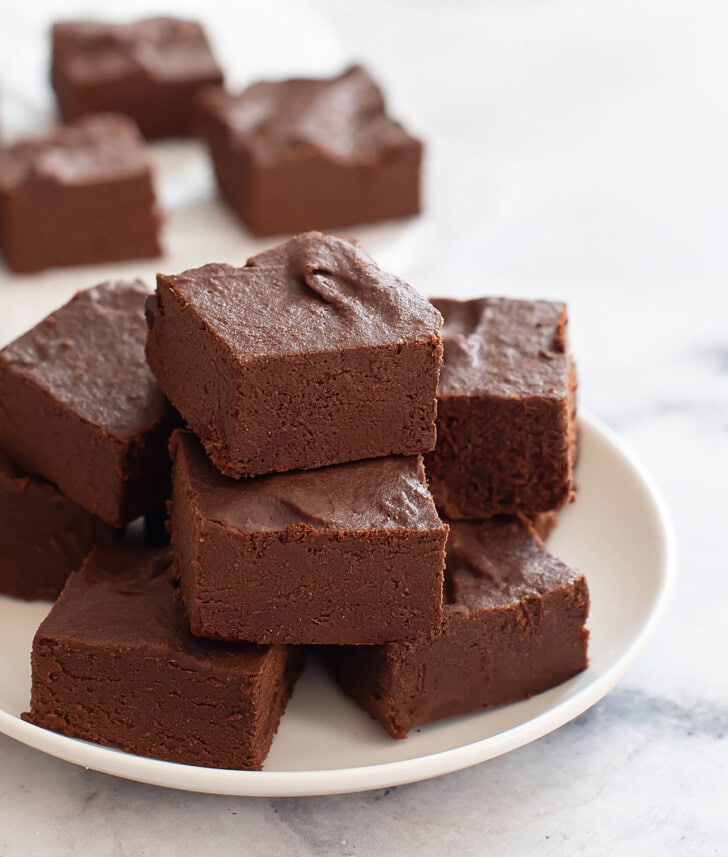 2 Ingredient Healthier Fudge (No Refined Sugar, Dairy, Butter or Oil ...