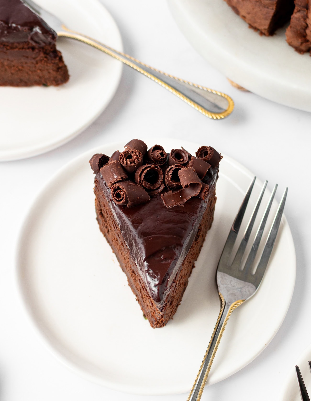 2 Ingredient Chocolate Cake (No Flour, Dairy, Butter or Oil) - Kirbie's ...