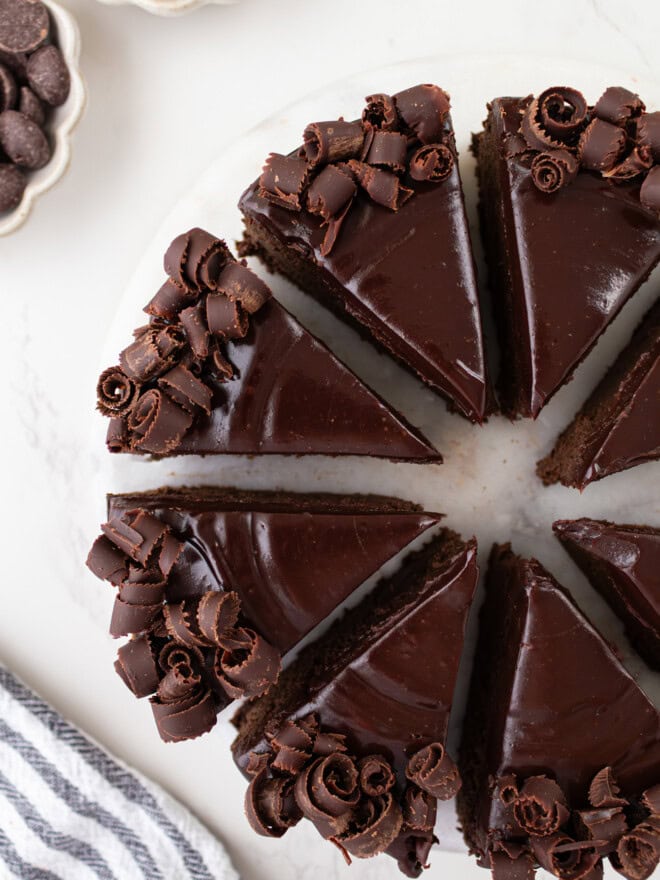4 Ingredient Healthier Chocolate Cake (No Flour, Refined Sugar, Dairy ...