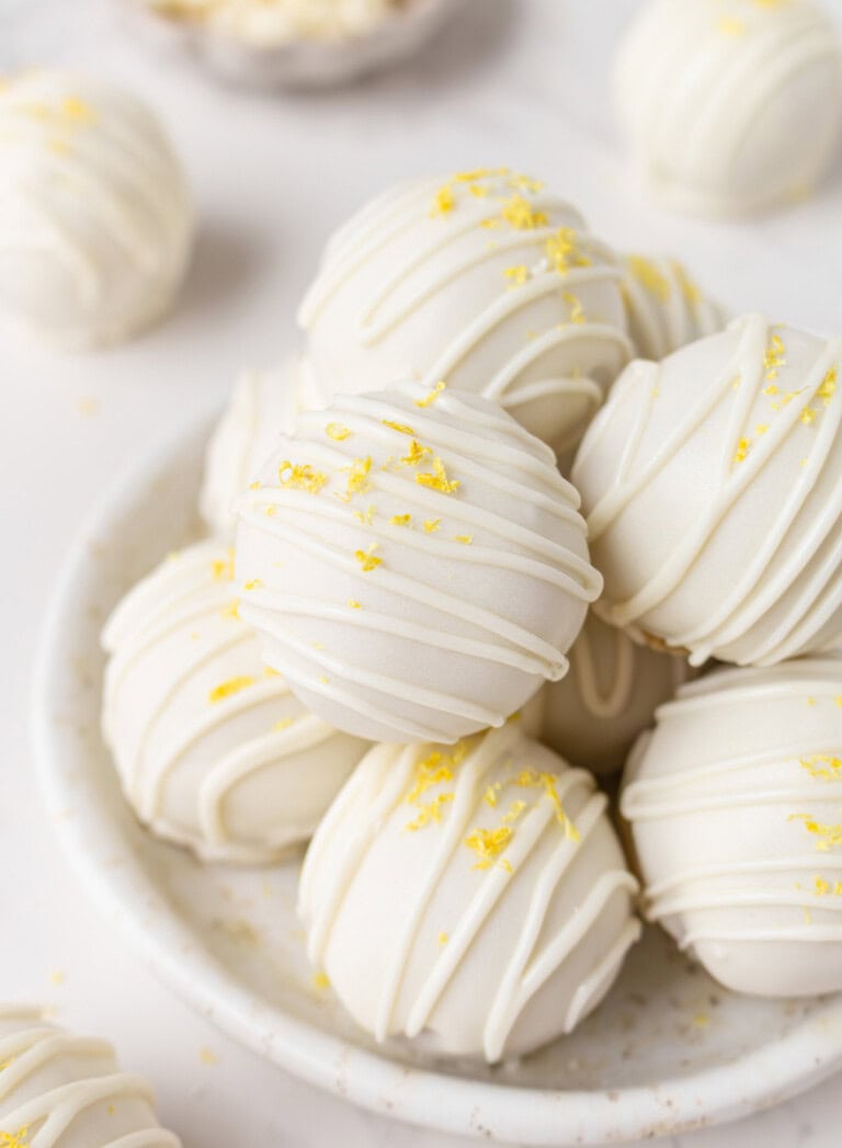 4 Ingredient No Bake Lemon Cake Balls (No Wheat Flour, Eggs, Dairy ...