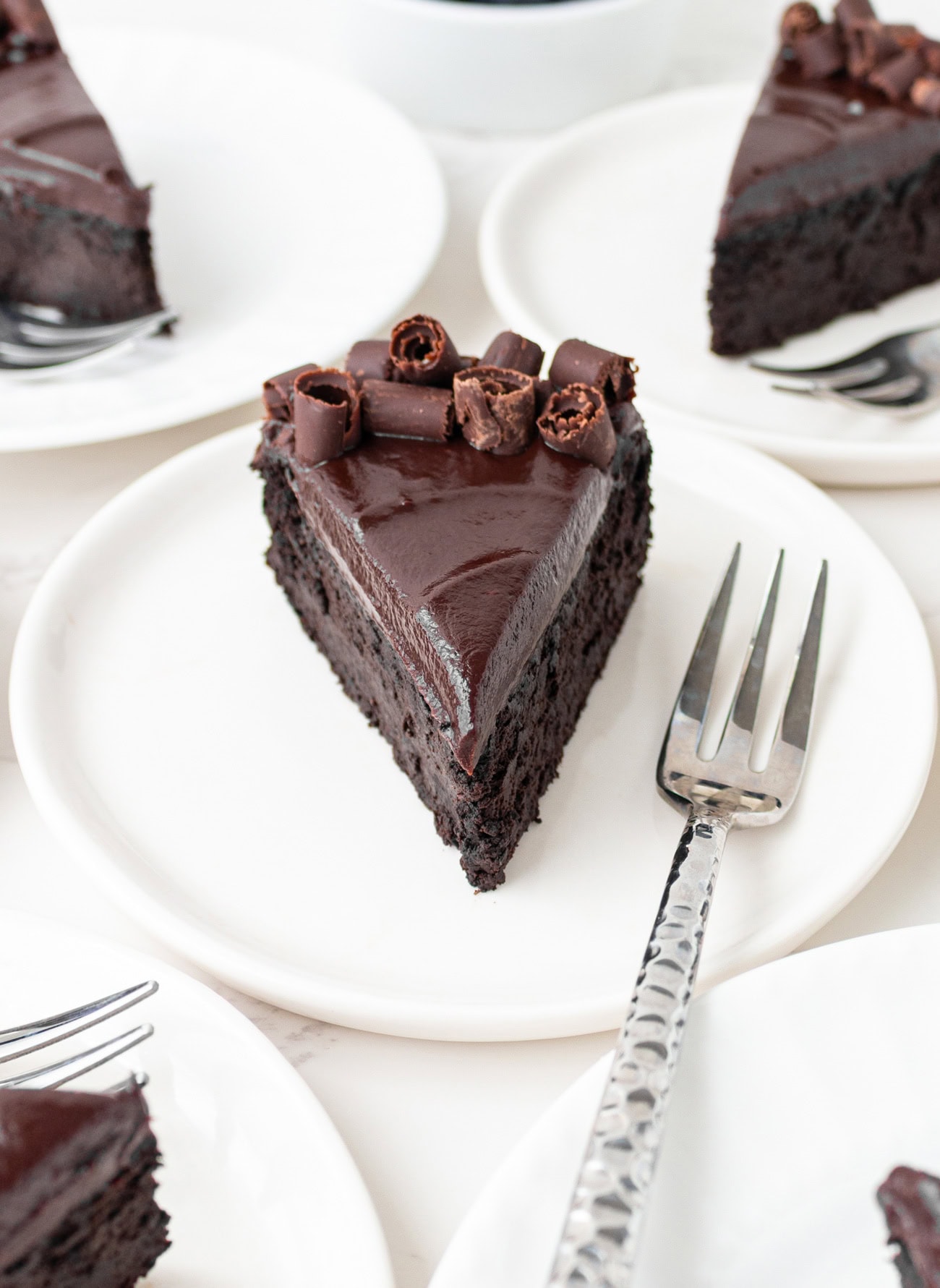 4 Ingredient Chocolate Cake (No Flour, Refined Sugar, Dairy, Butter or ...